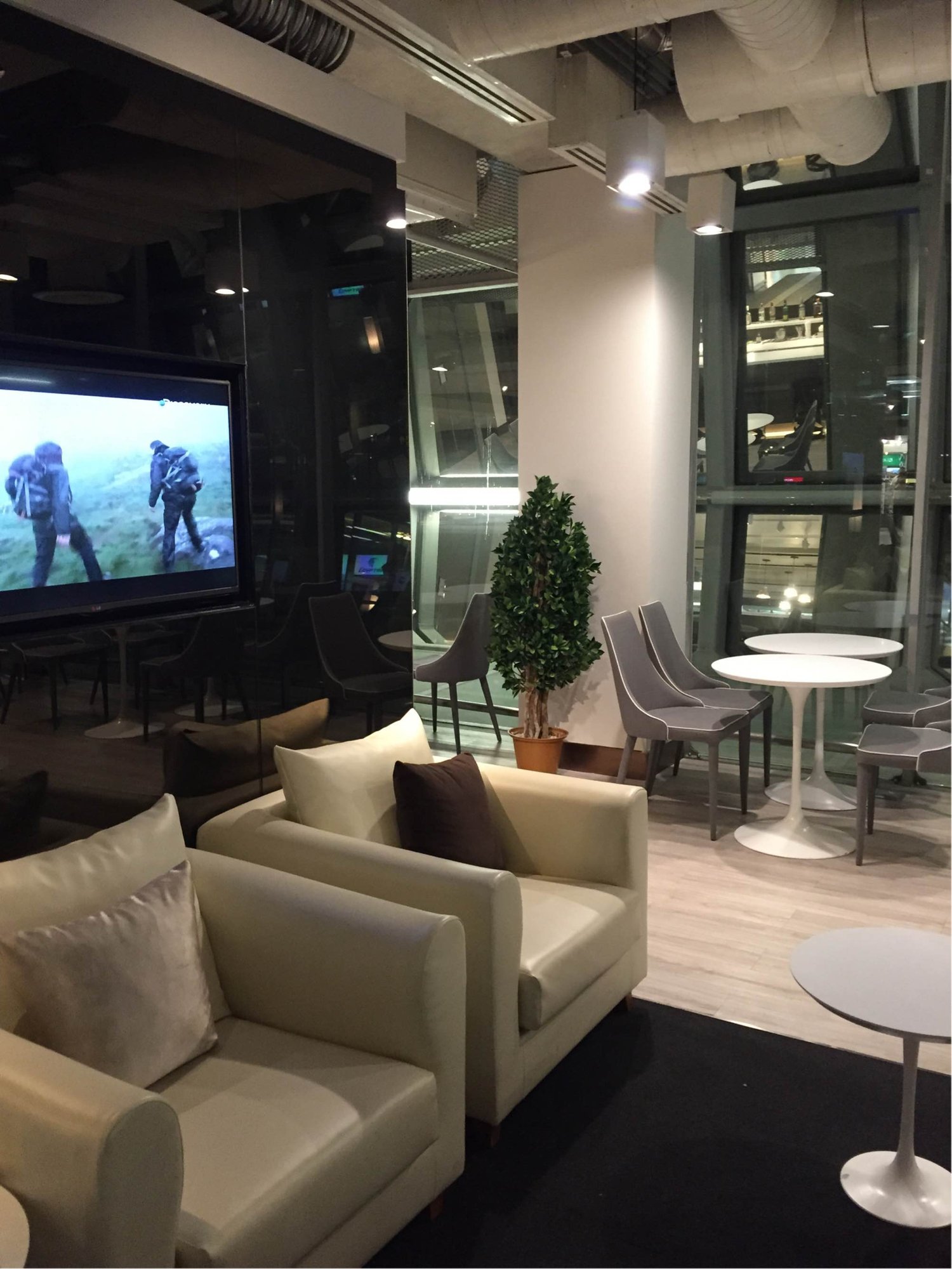 Miracle First Class Lounge (Level 3) (Temporarily Closed) at ...