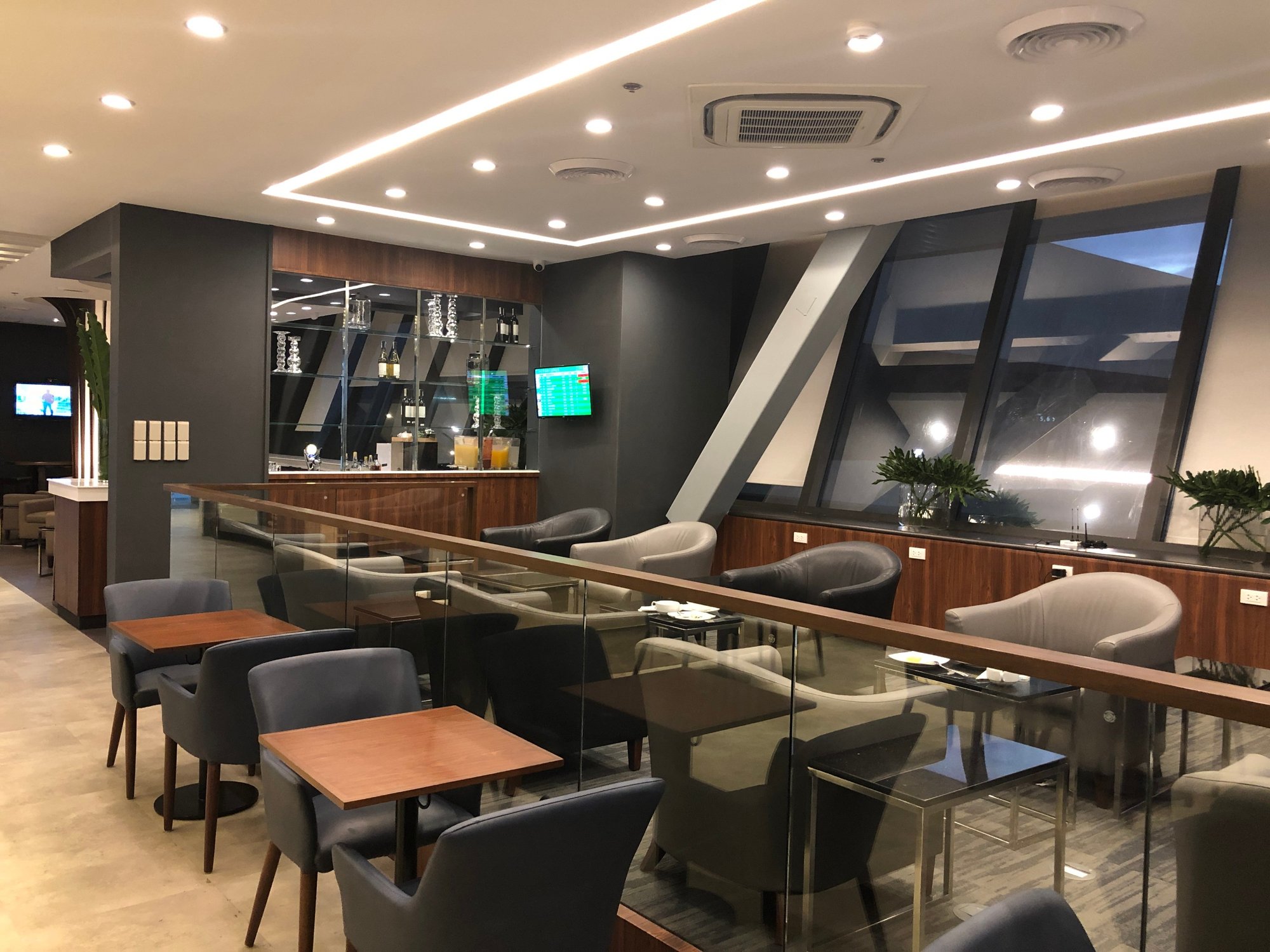 PAGSS Premium Lounge at Ninoy Aquino International Airport | Amex US