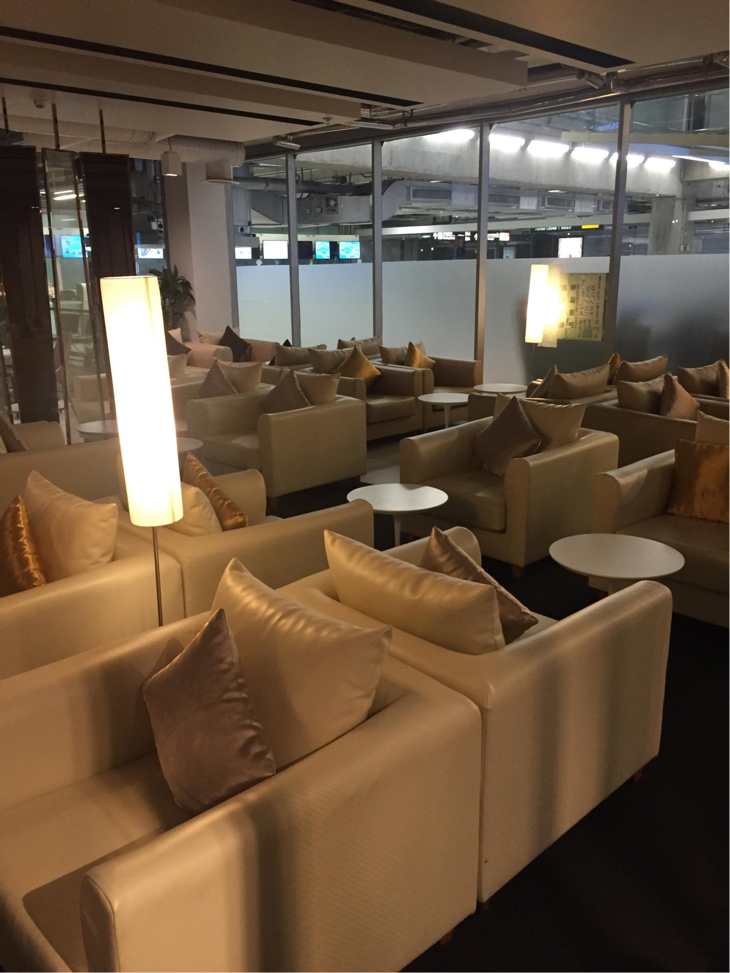 Miracle First Class Lounge (Level 3) (Temporarily Closed) at ...