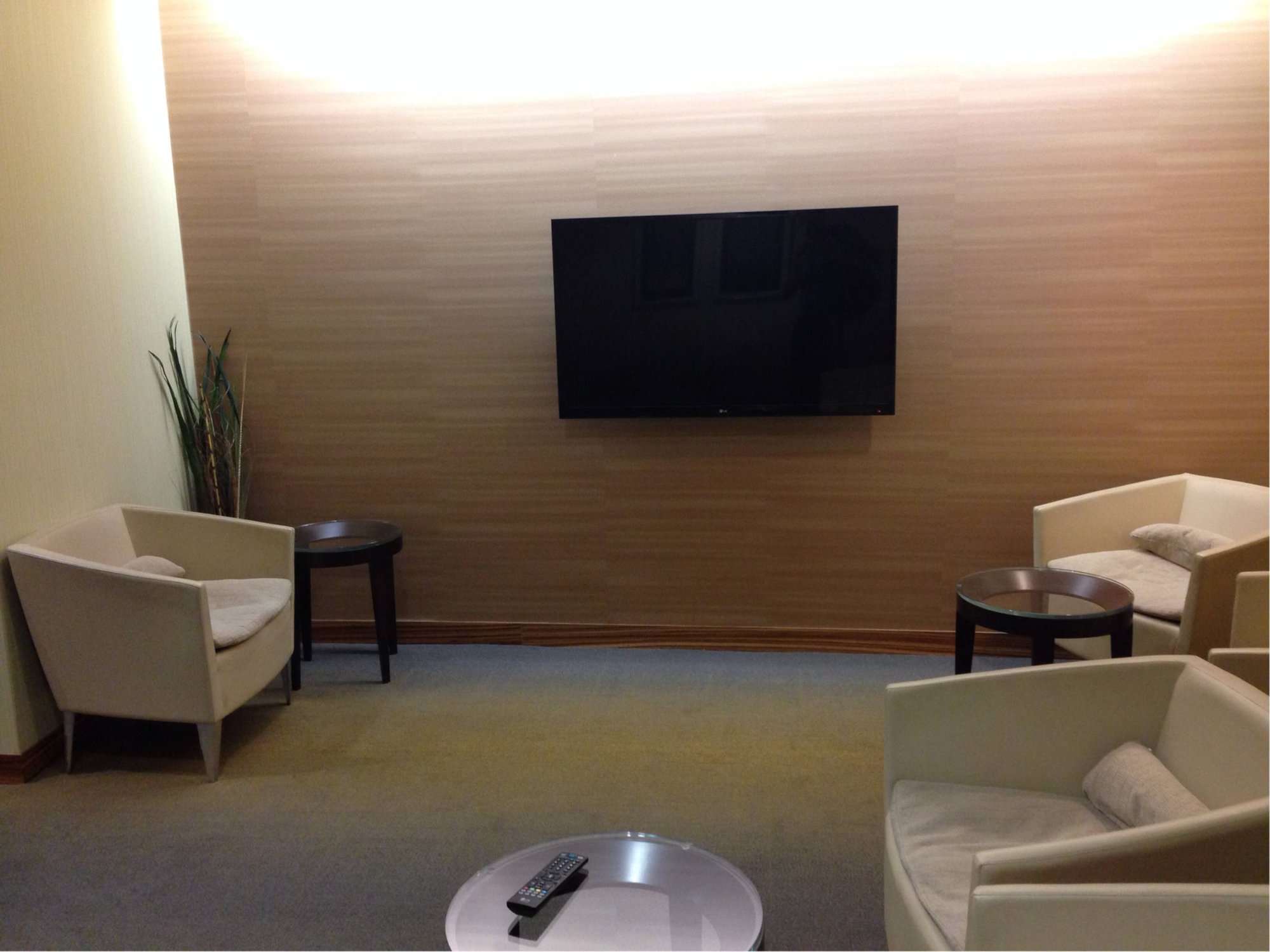 Swissport Lounge at O'Hare International Airport | Amex AT