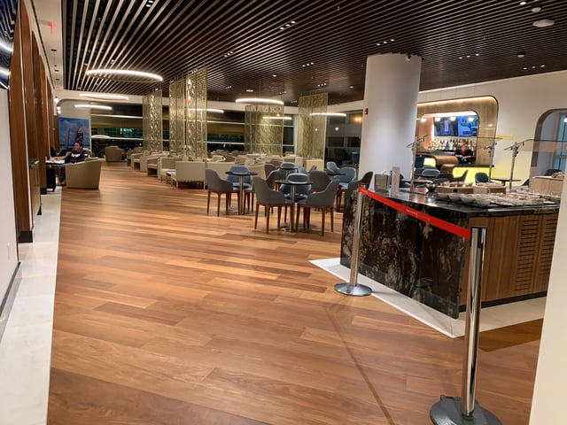 American Express Lounges at Miami International Airport | Amex US