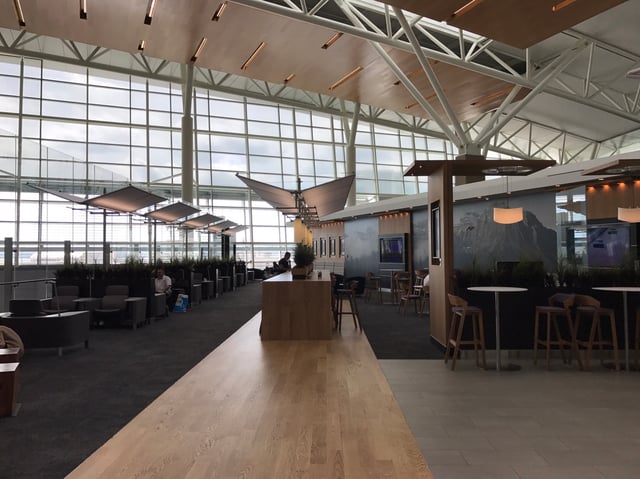 American Express Lounges at Calgary International Airport | Amex US