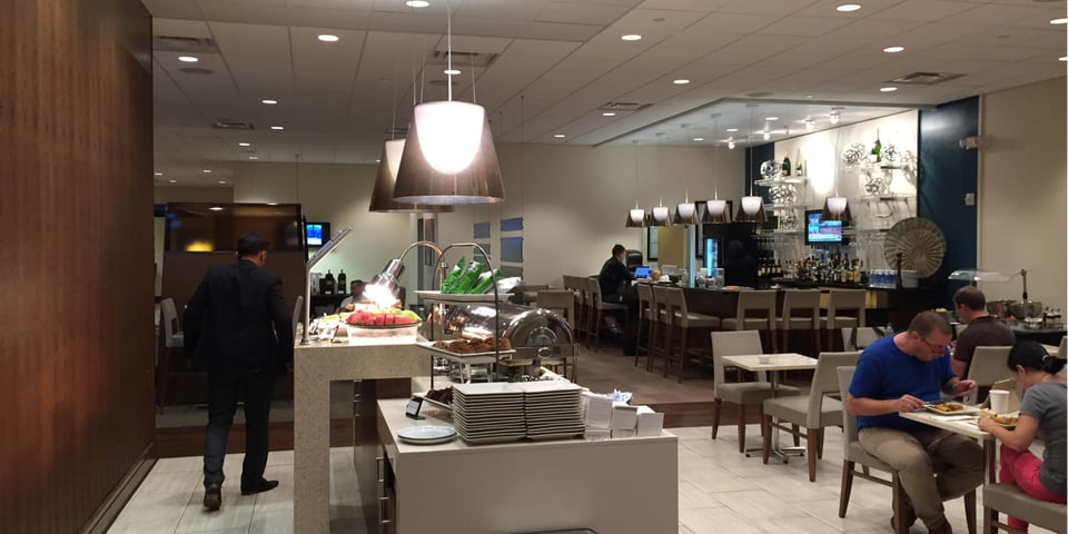 IAH: HAS Executive Club Reviews & Photos - Terminal D, George Bush ...