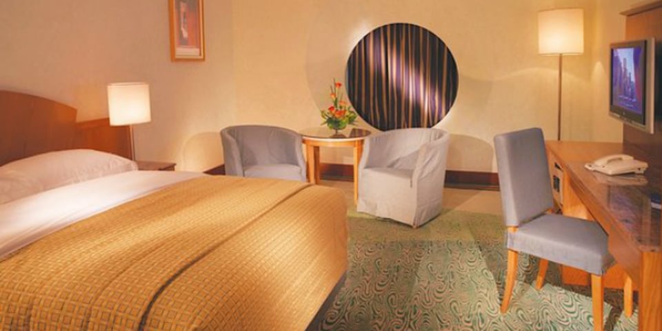 DXB: Dubai International Hotel (Concourse C) Reviews & Photos ...